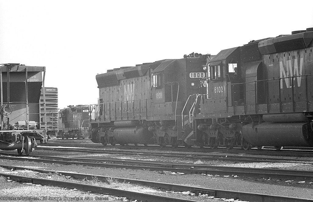 N&W SD45 1808